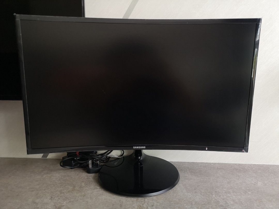 Samsung 27 inch curved monitor CF390, Computers & Tech, Parts ...