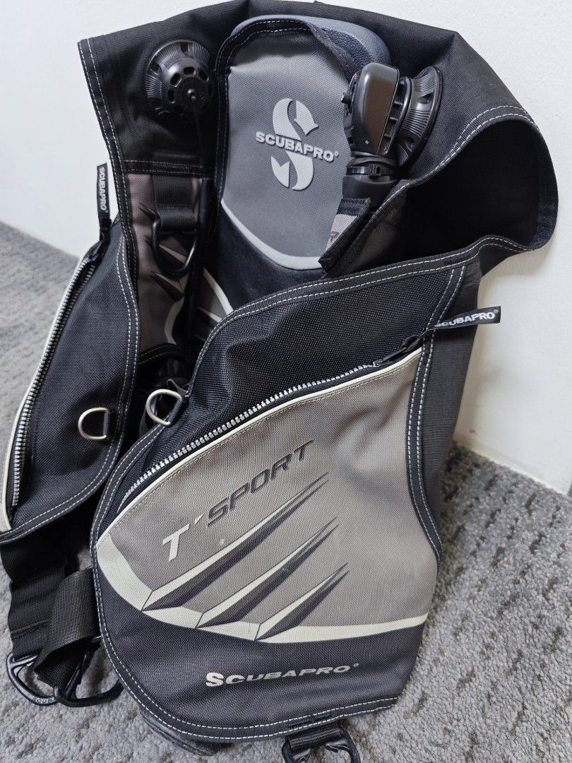 Scubapro BCD with Air 2, Sports Equipment, Other Sports Equipment and ...