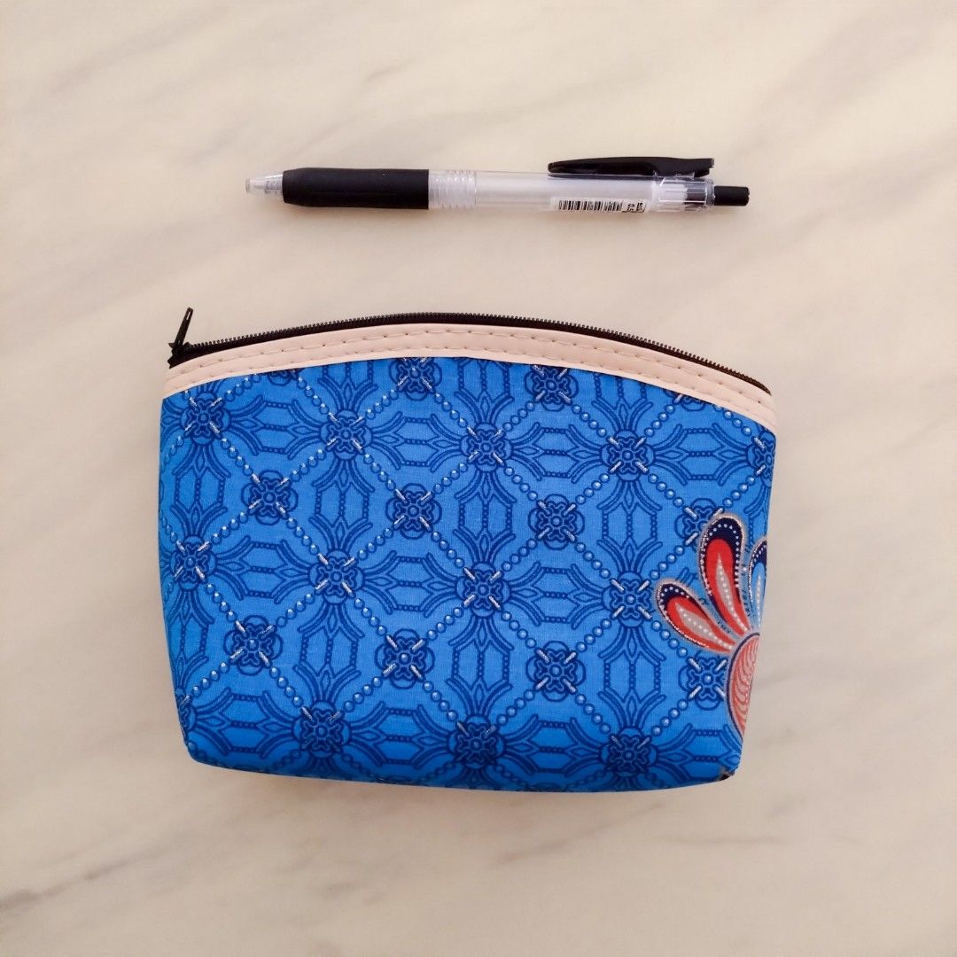 [Set] Batik Design Pouches, Women's Fashion, Bags & Wallets, Purses ...