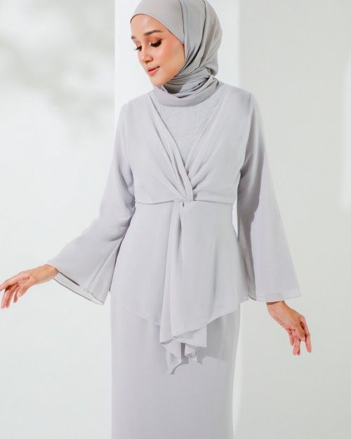 Seyra Grey by Camillia Empire (L), Women's Fashion, Muslimah Fashion ...