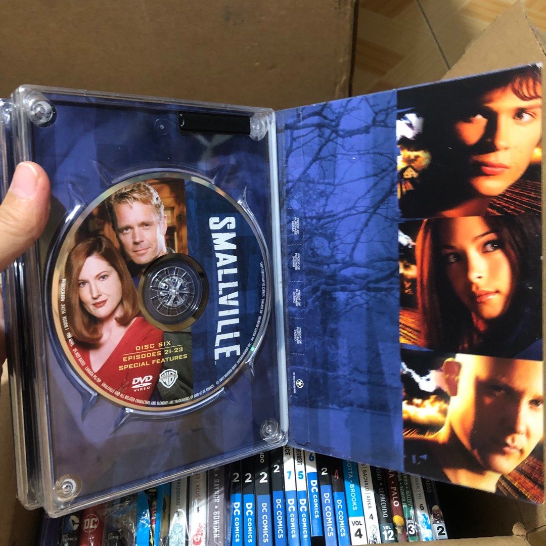 SMALLVILLE THE COMPLETE SECOND SEASON, Hobbies & Toys, Music & Media ...