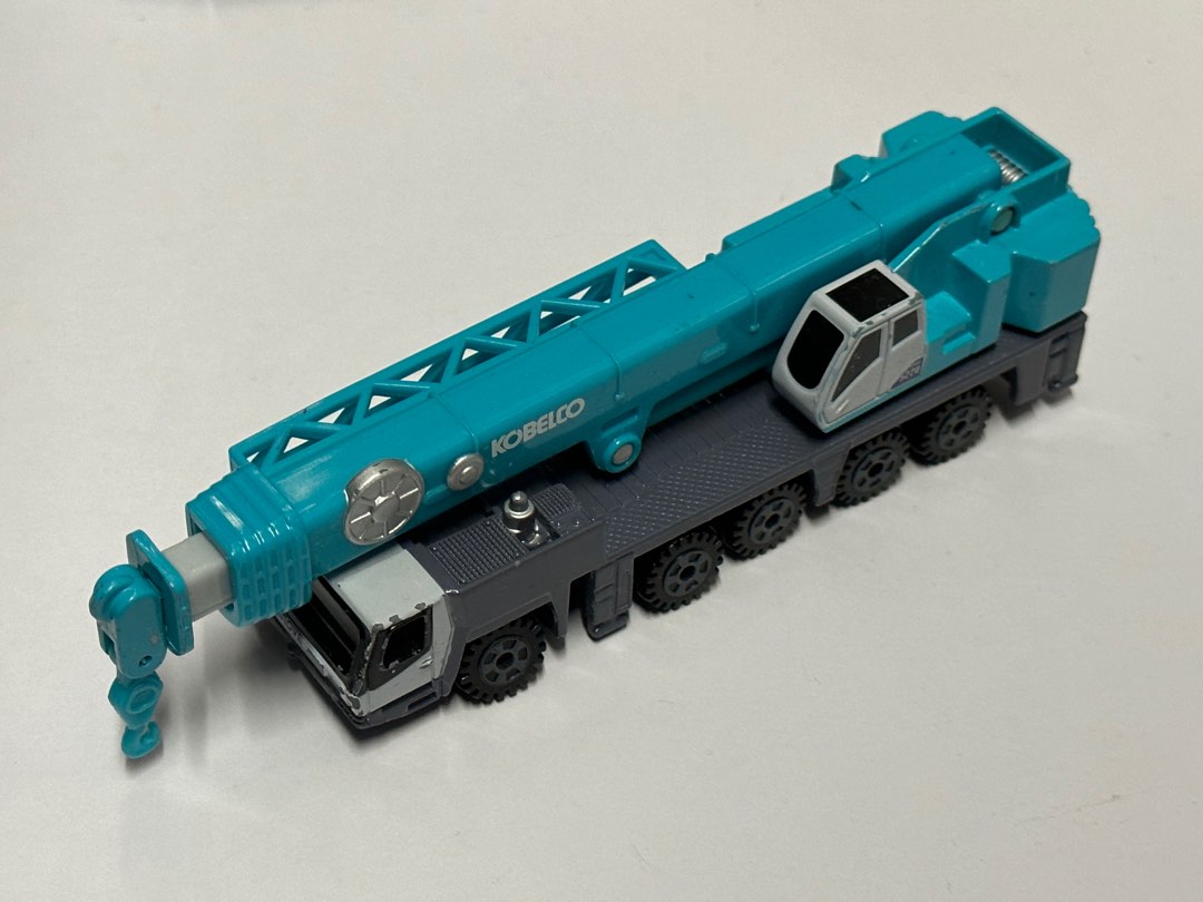 Takara Tomy Tomica No 133 Kobelco KMG5220, 興趣及遊戲, 玩具 & 遊戲類 - Carousell
