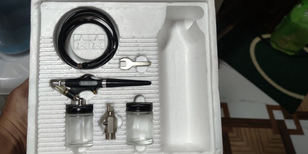 TAMIYA-BADGER 350 AIRBRUSH, Hobbies & Toys, Stationary & Craft, Art ...