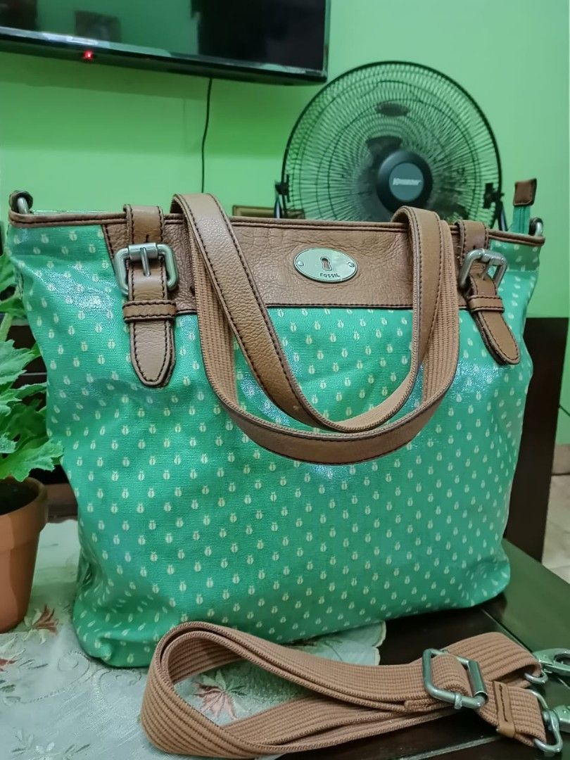 TAS FOSSIL, Fesyen Wanita, Tas & Dompet di Carousell
