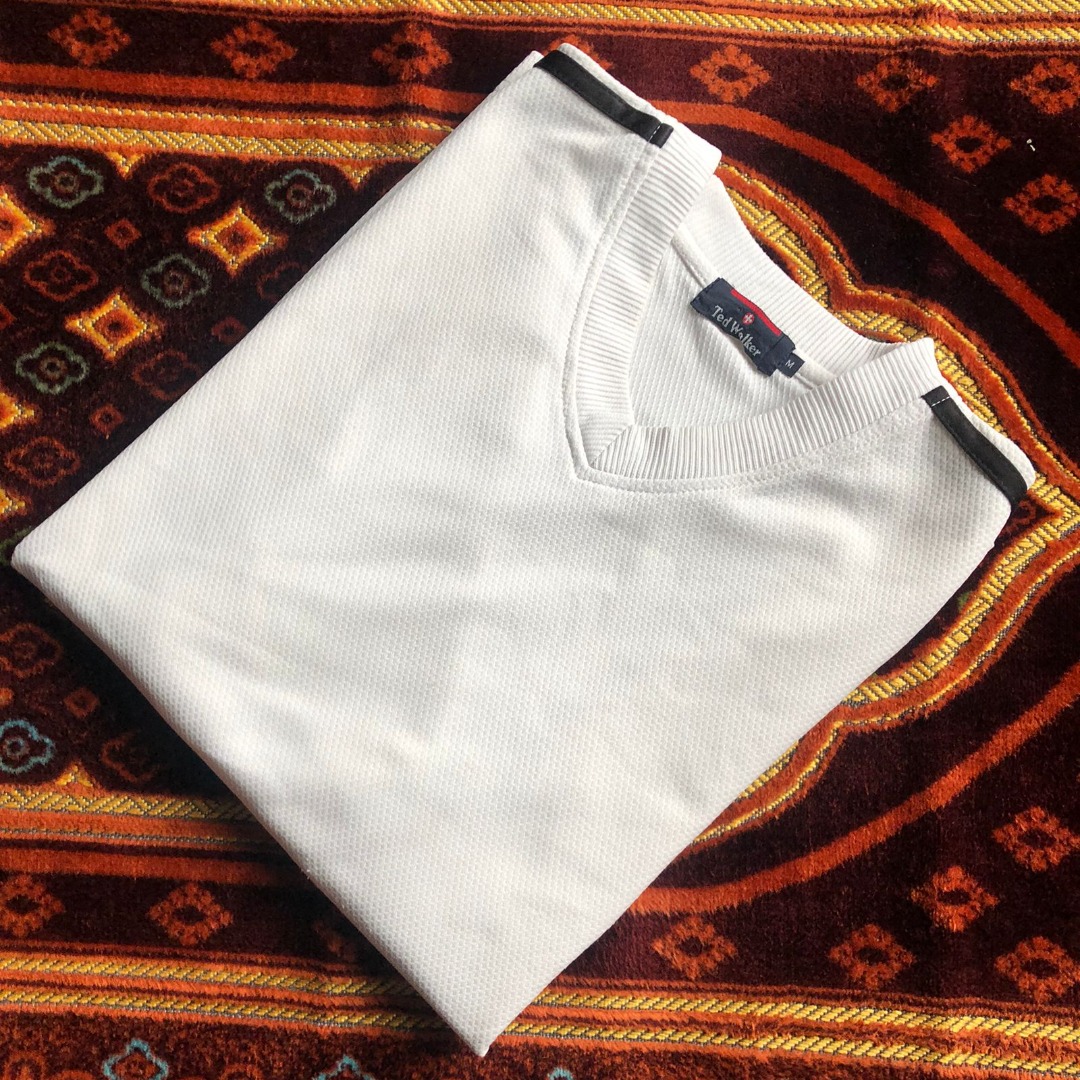 Ted Walker Plain White 3 Stripes Tee, Fesyen Pria, Pakaian , Atasan di ...