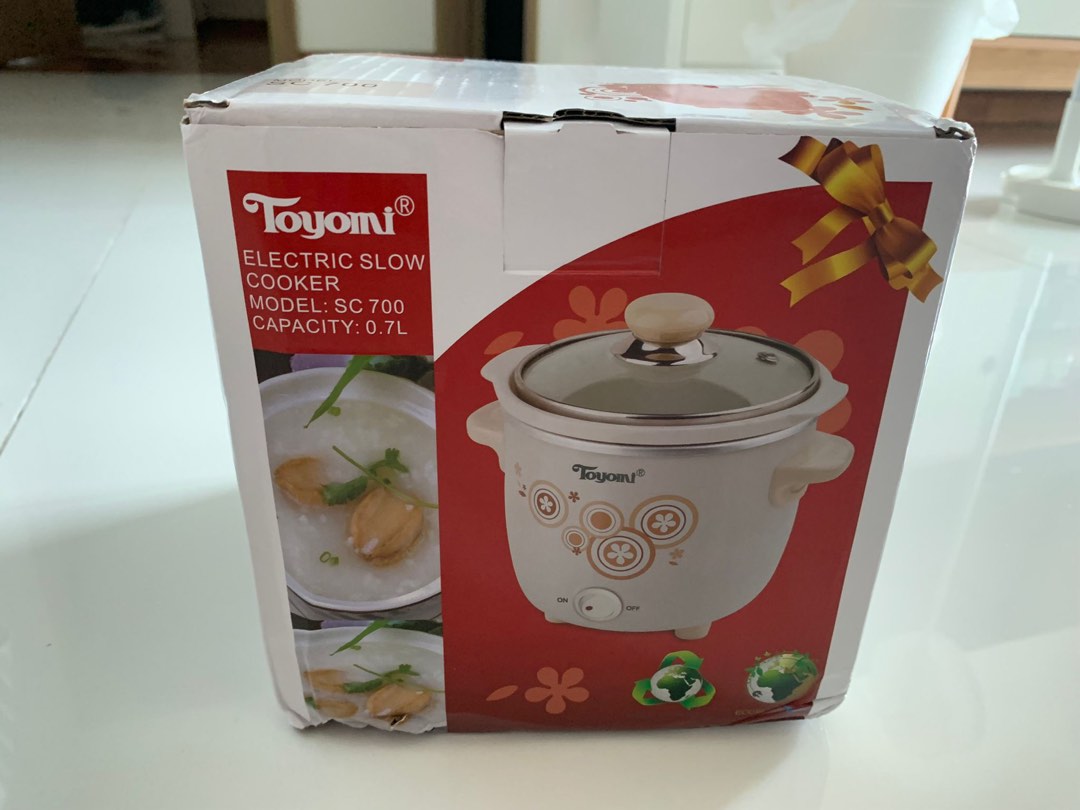Toyomi Electric Slow Cooker (0.7l), TV & Home Appliances, Kitchen Appliances, Cookers on Carousell