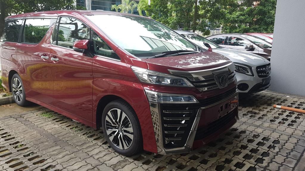 Toyota Vellfire 2.5 z Auto, Cars, Used Cars on Carousell