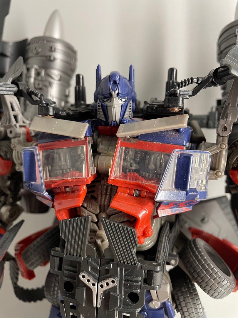 Transformers Striker Optimus Prime, Hobbies & Toys, Toys & Games on ...
