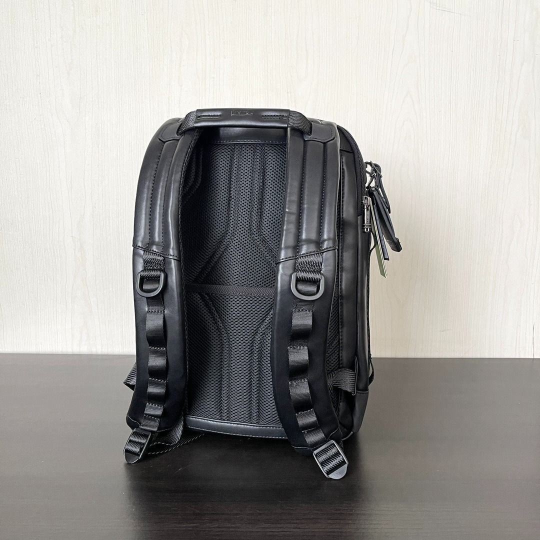 TUMI Dynamic Backpack, Men's Fashion, Bags, Backpacks on Carousell