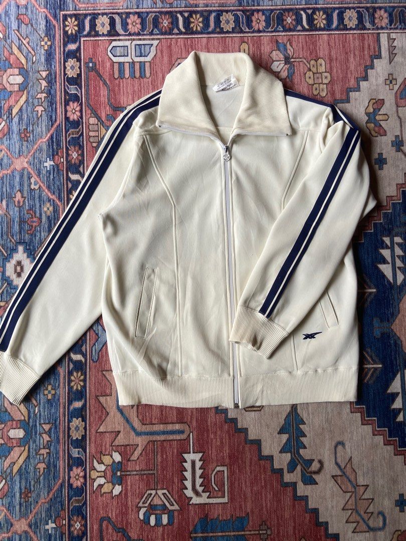 vintage track top, Men's Fashion, Activewear on Carousell