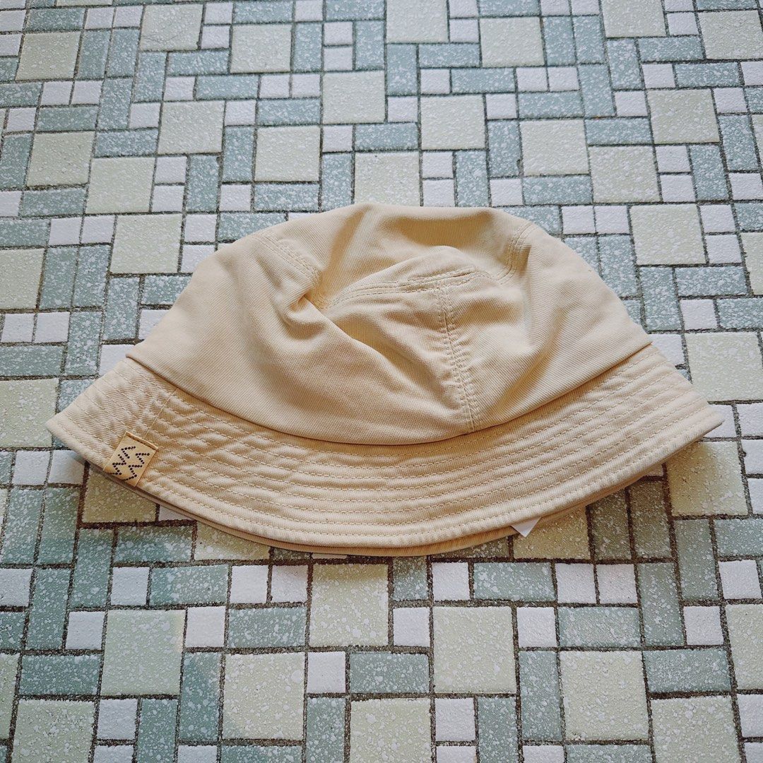 Visvim dome bucket hat g cords, Men's Fashion, Watches & Accessories, Caps & Hats on Carousell