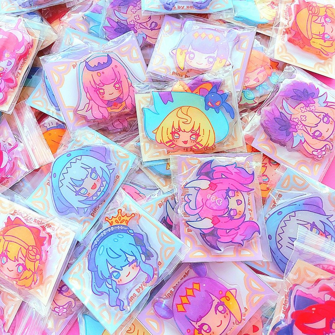 Vtuber Acrylic Pins (FANMADE) Hololive Vshojo Nijisanji, Hobbies & Toys ...