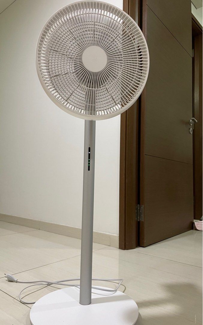 Xiaomi SmartMi Fan with battery & remote, Furniture & Home Living ...