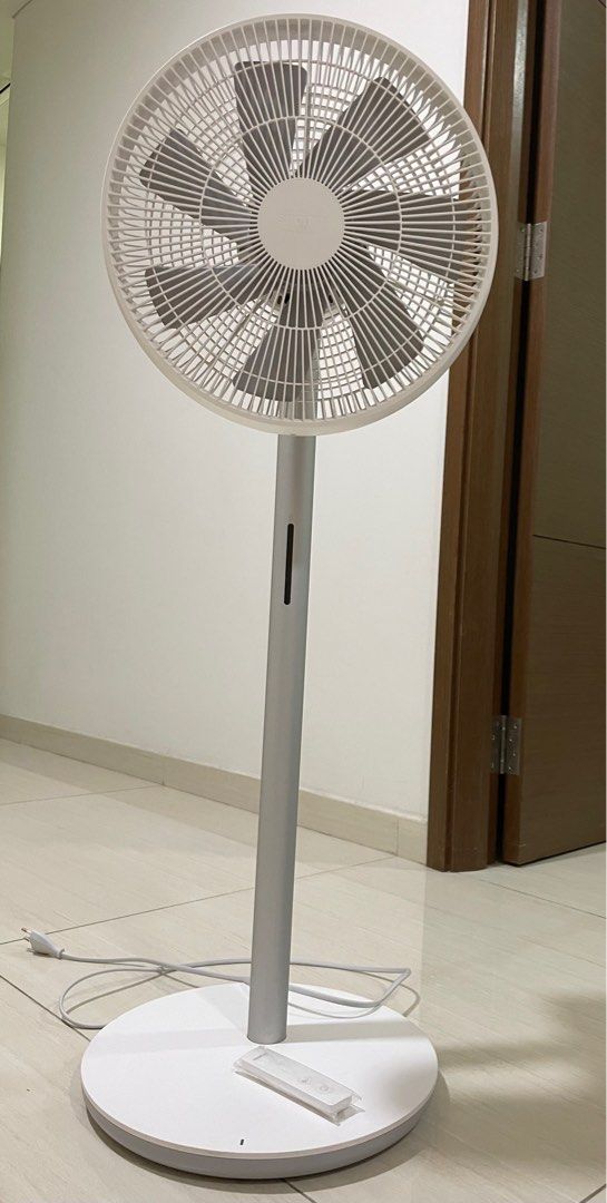 Xiaomi SmartMi Fan with battery & remote, Furniture & Home Living ...