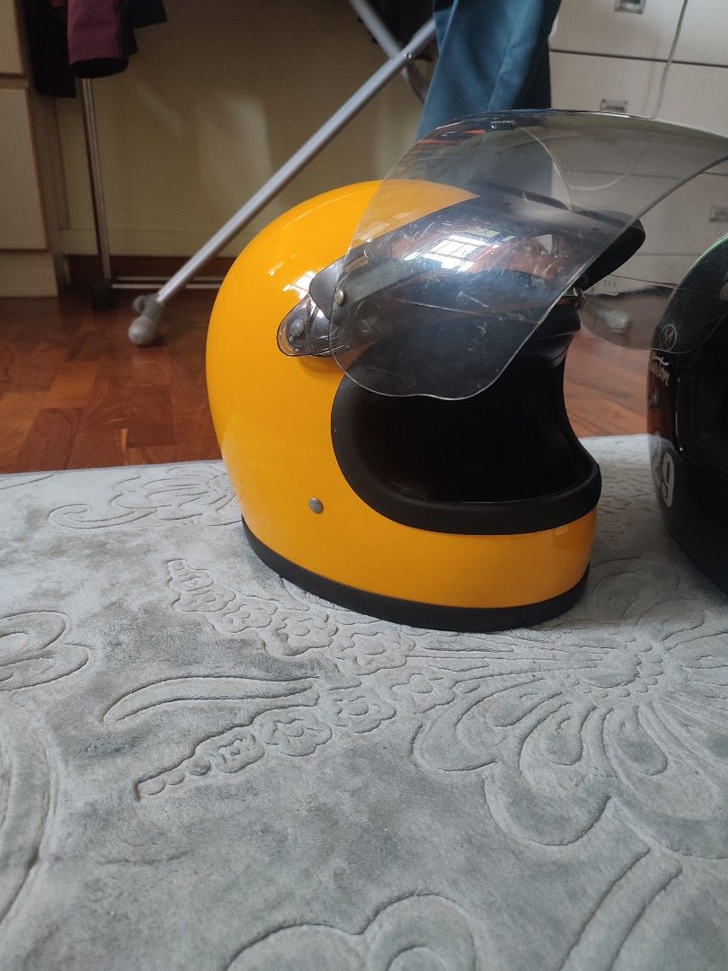 Yellow full face retro helmet, Motorcycles, Motorcycle Apparel on Carousell