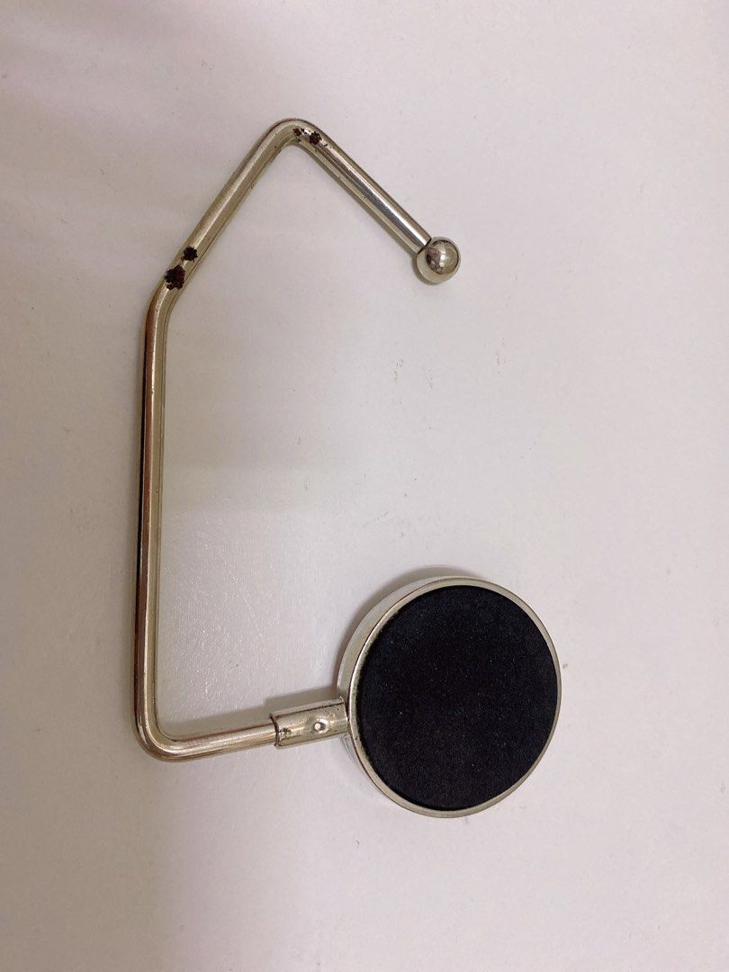 掛鈎神器 掛書包 鉤子 桌邊 學生課桌 桌面 便攜 掛包 神器 辦公室 書桌 掛鉤, 家具及居家用品, 居家改善及收納用品, 掛鉤和衣架在旋轉拍賣