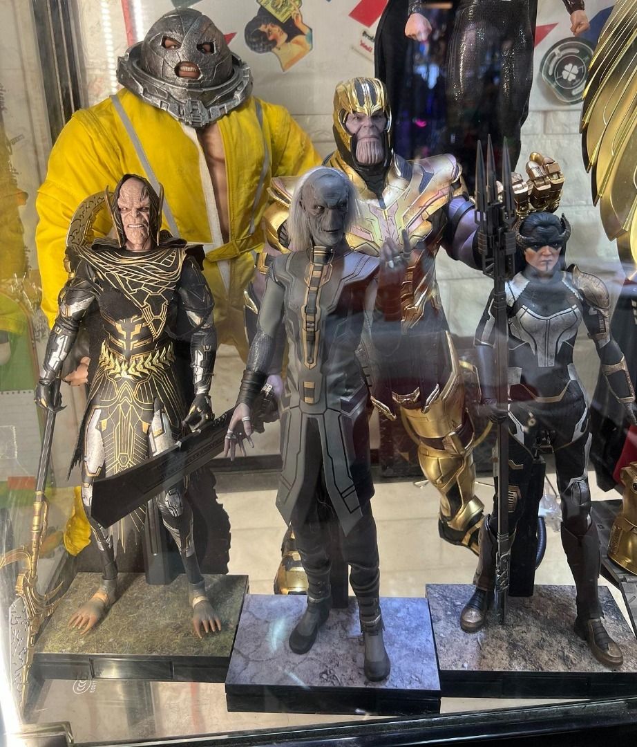 代放二手 Figure 1/6 HOTTOYS Hot toys thanos MMS529 Thanos In-Famous 幹部 ...