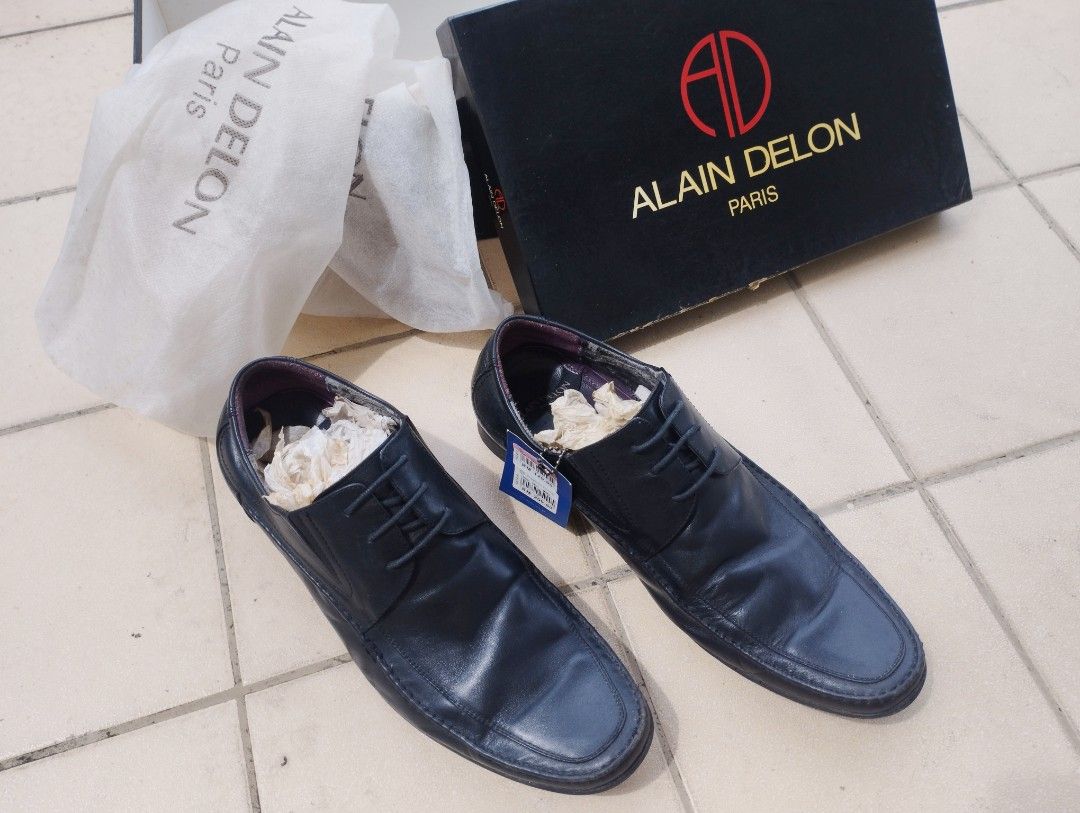 Alain Delon Black Leather Shoe size 6, Men's Fashion, Footwear, Casual ...