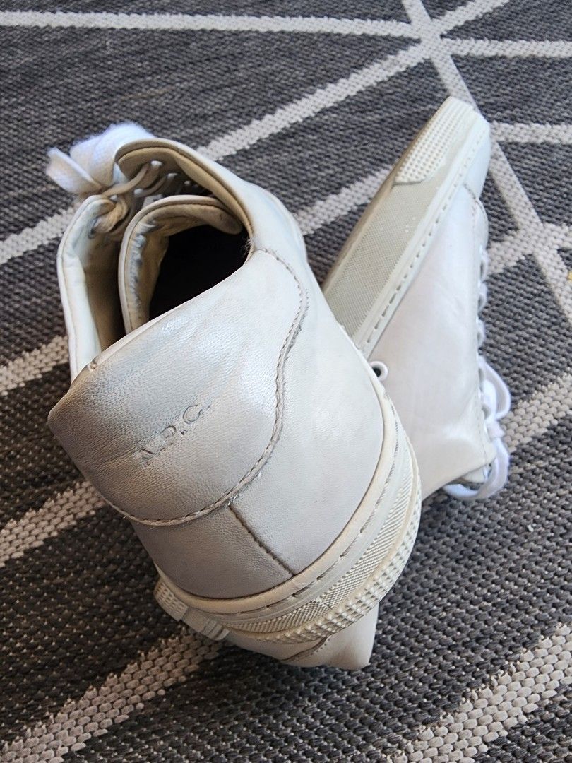 APC White sneakers, Men's Fashion, Footwear, Sneakers on Carousell