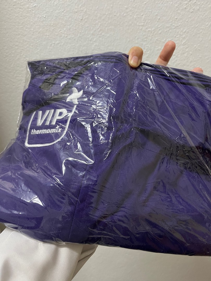 APRON VIP PURPLE, Services, Others on Carousell
