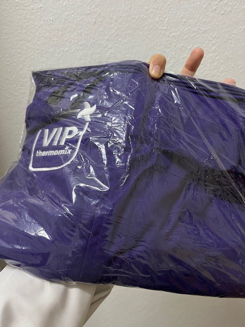 APRON VIP PURPLE, Services, Others on Carousell