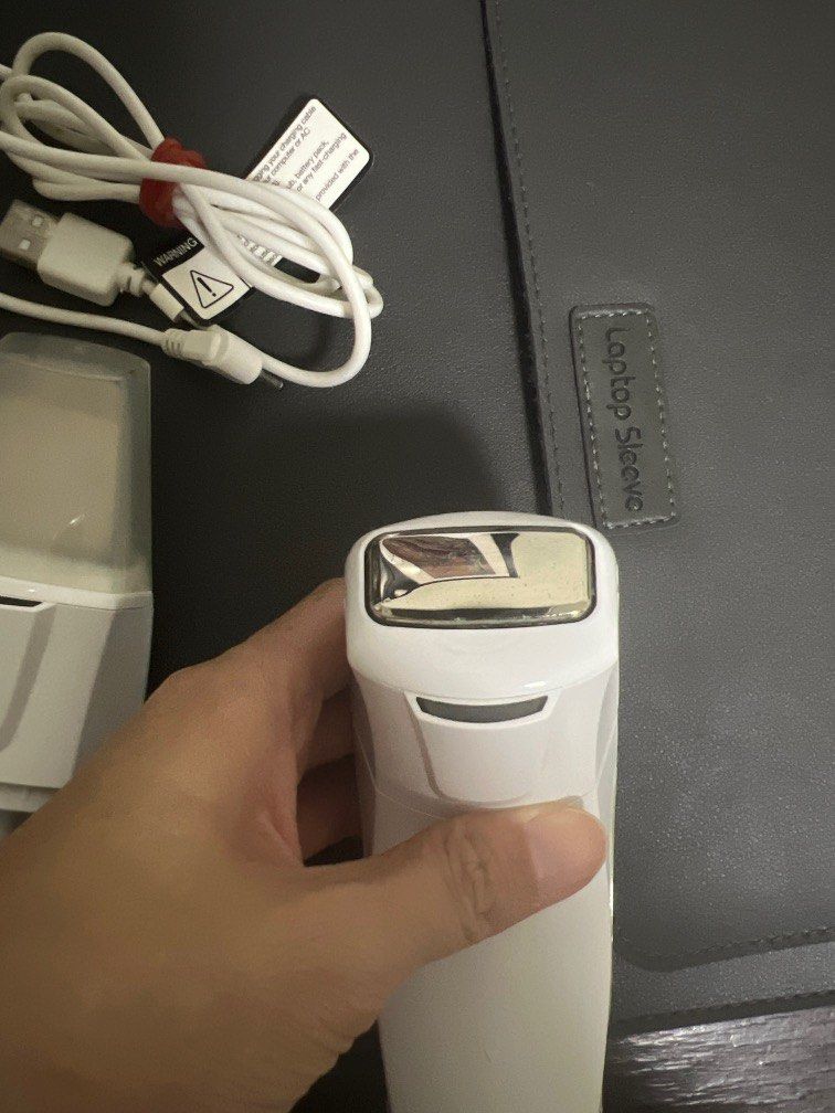 Artistry Dermasonic Device - cleansing and lifting device, Beauty ...