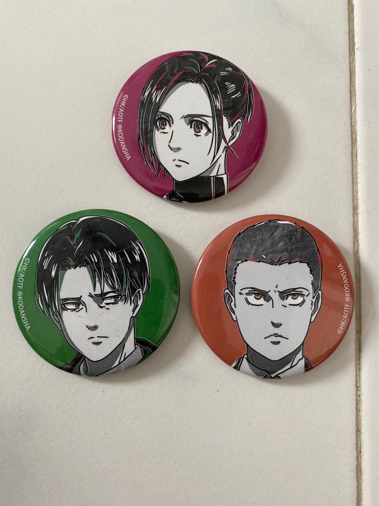 attack on titan badges, Hobbies & Toys, Memorabilia & Collectibles, Fan Merchandise on Carousell