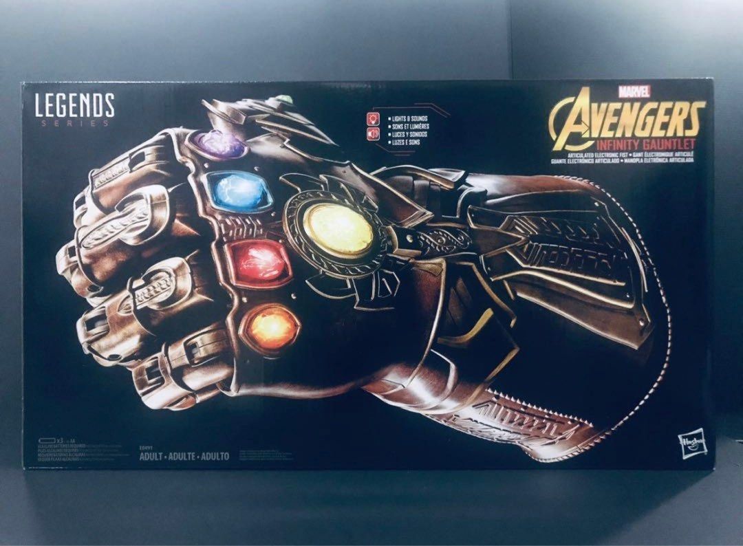 Avengers: Infinity War Marvel Legends Infinity Gauntlet and, Hobbies ...