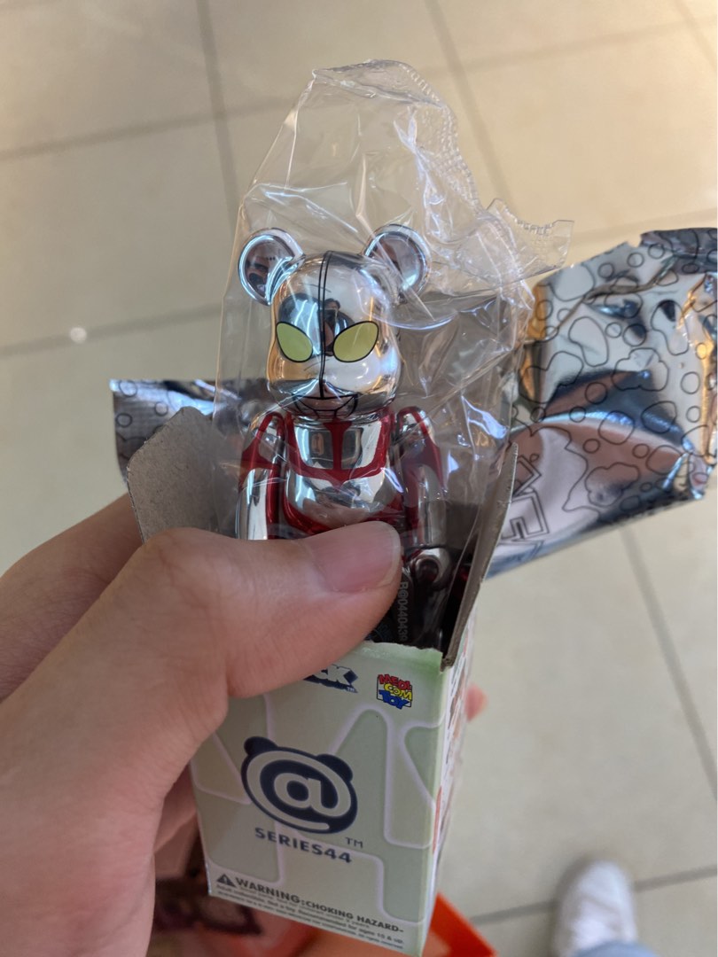 Bearbrick series 44 ultraman, Hobbies & Toys, Toys & Games on Carousell