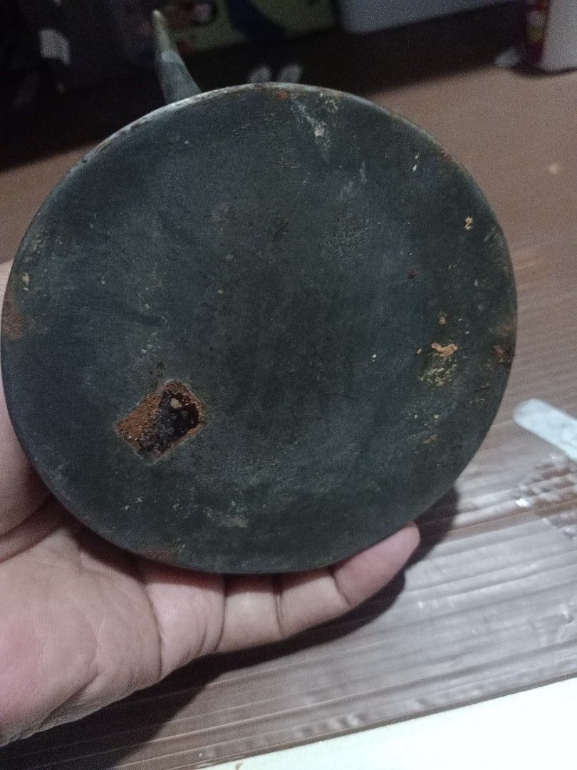 bekas minyak lama - vintage oil can, Hobbies & Toys, Collectibles & Memorabilia, Vintage ...