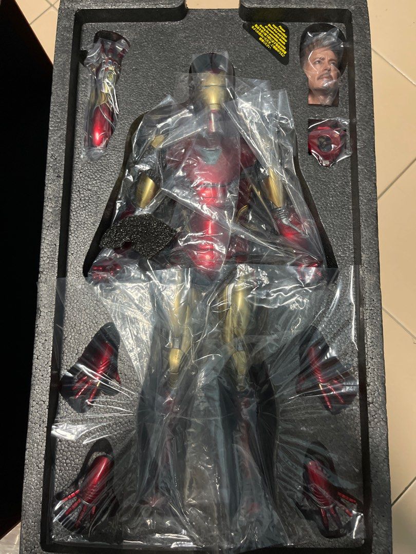 [BIB] Hot Toys Iron Man MK85 Diecast (1/6 size), Hobbies & Toys, Toys & Games on Carousell