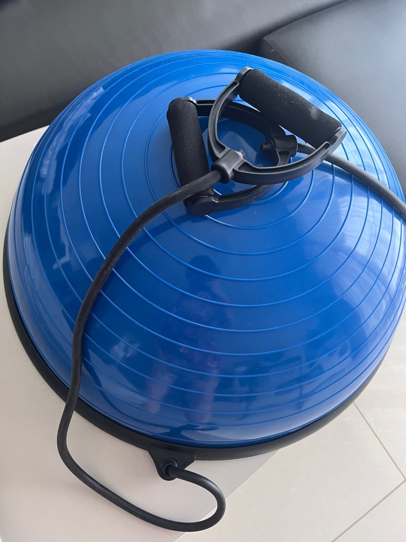 Bosu Ball/Balancer trainer with two resistance bands, Sports Equipment ...
