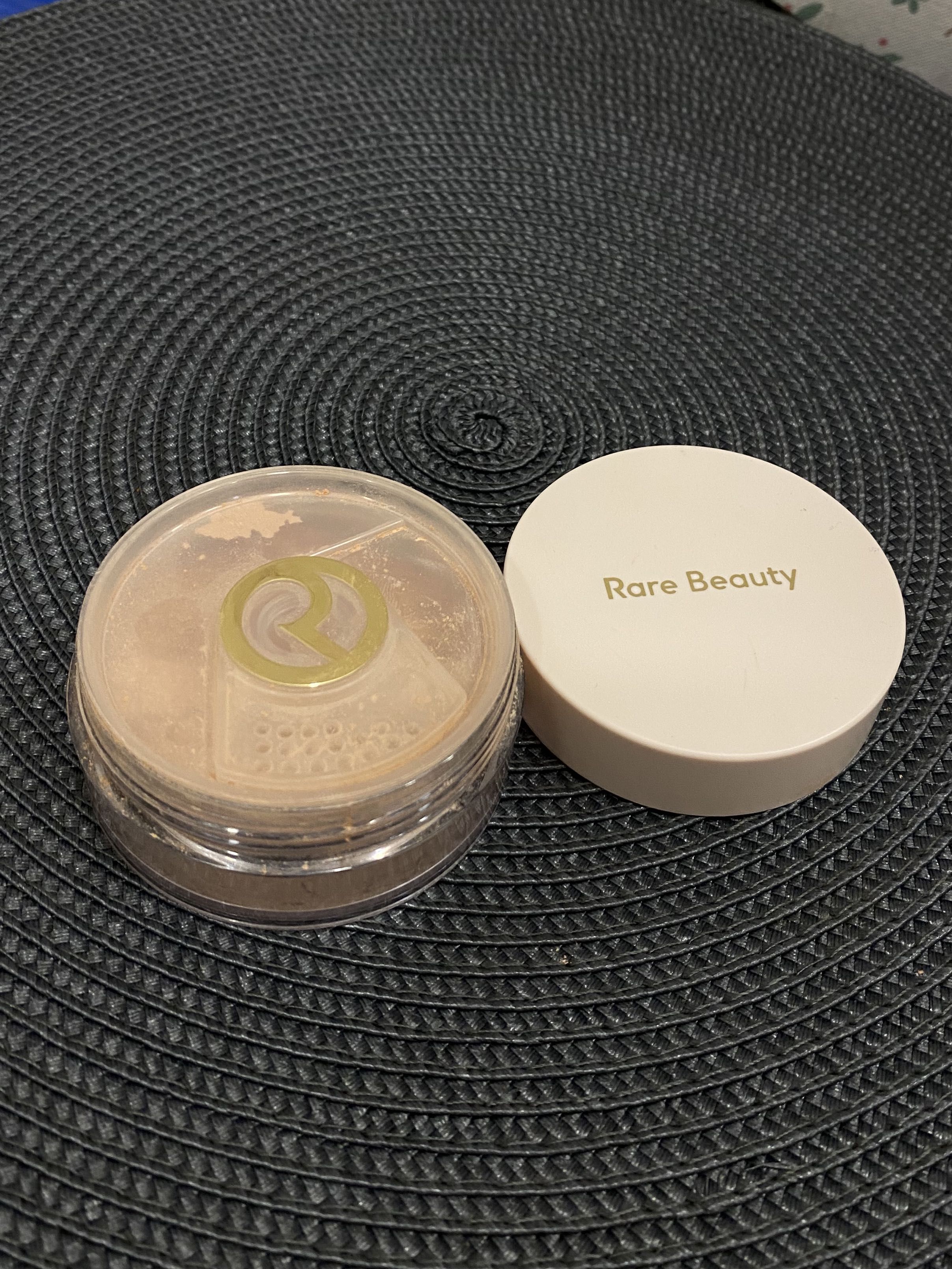 Brand New Rare Beauty Loose Setting Powder, Beauty & Personal Care ...
