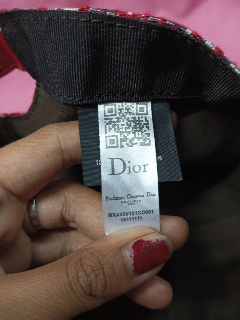 CD cap unisex on Carousell