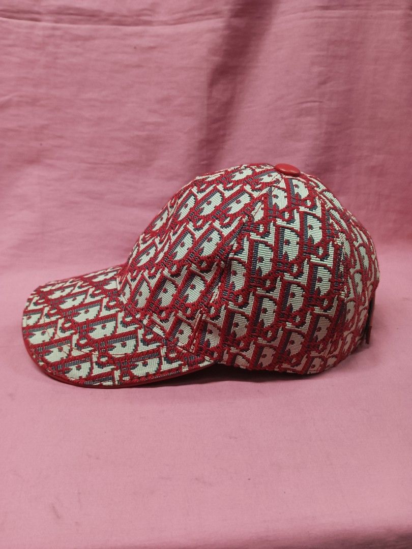 CD cap unisex on Carousell