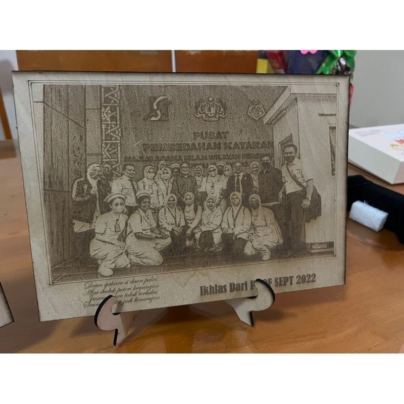 cenderahati, Furniture & Home Living, Home Decor, Frames & Pictures on ...