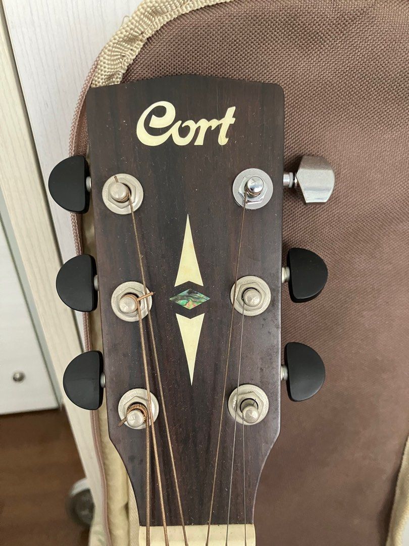 Cort Acoustic Guitars Earth Grand OP, Hobbies & Toys, Music & Media ...