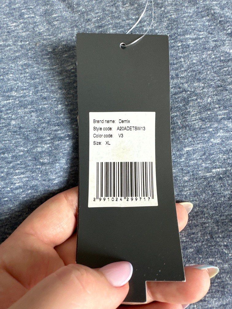 Demix top, Women's Fashion, Activewear on Carousell