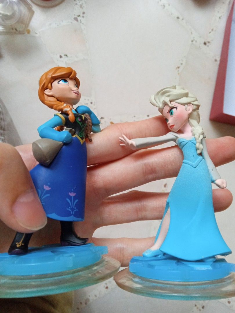 Disney infinity Anna and Elsa, Hobbies & Toys, Toys & Games on Carousell