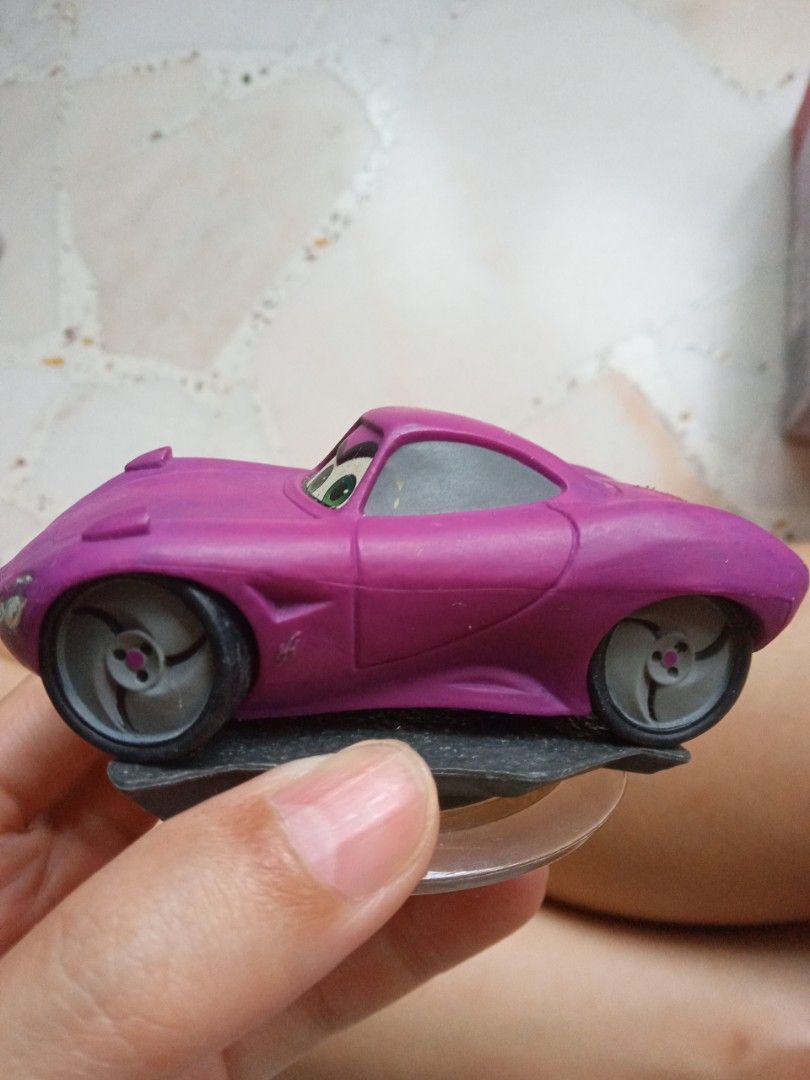 Disney infinity holley shiftwell, piston cup and McQueen, Hobbies ...