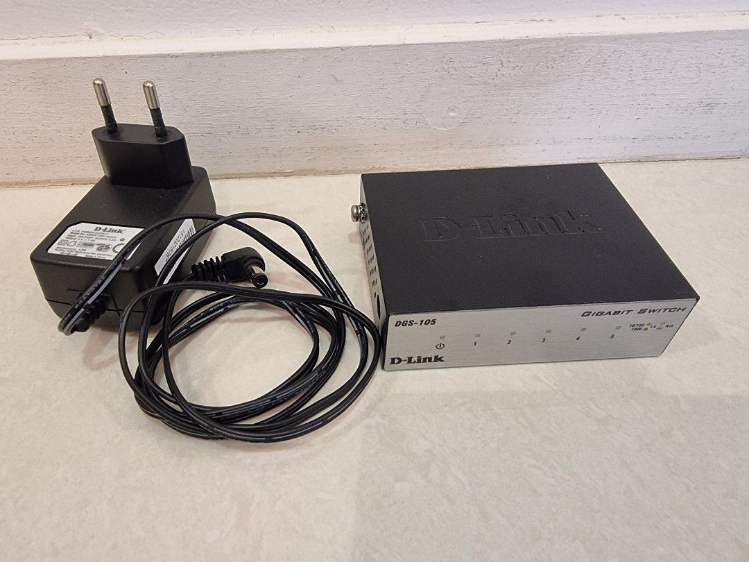 D-link DGS-105 Gigabit Switch, Computers & Tech, Parts & Accessories ...