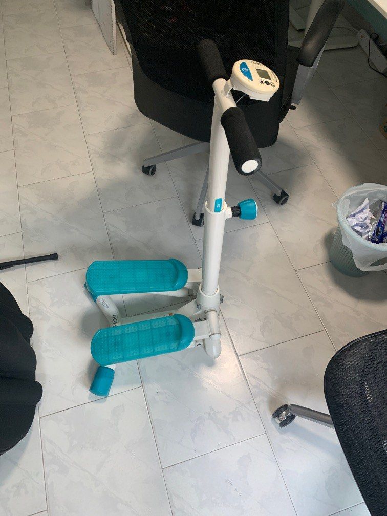 Domyos ms100 mini stepper machine with monitor, Sports Equipment, Exercise & Fitness, Cardio ...