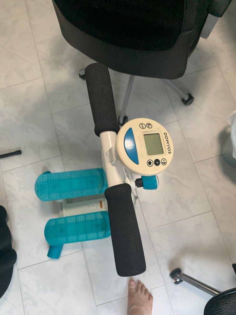 Domyos ms100 mini stepper machine with monitor, Sports Equipment ...