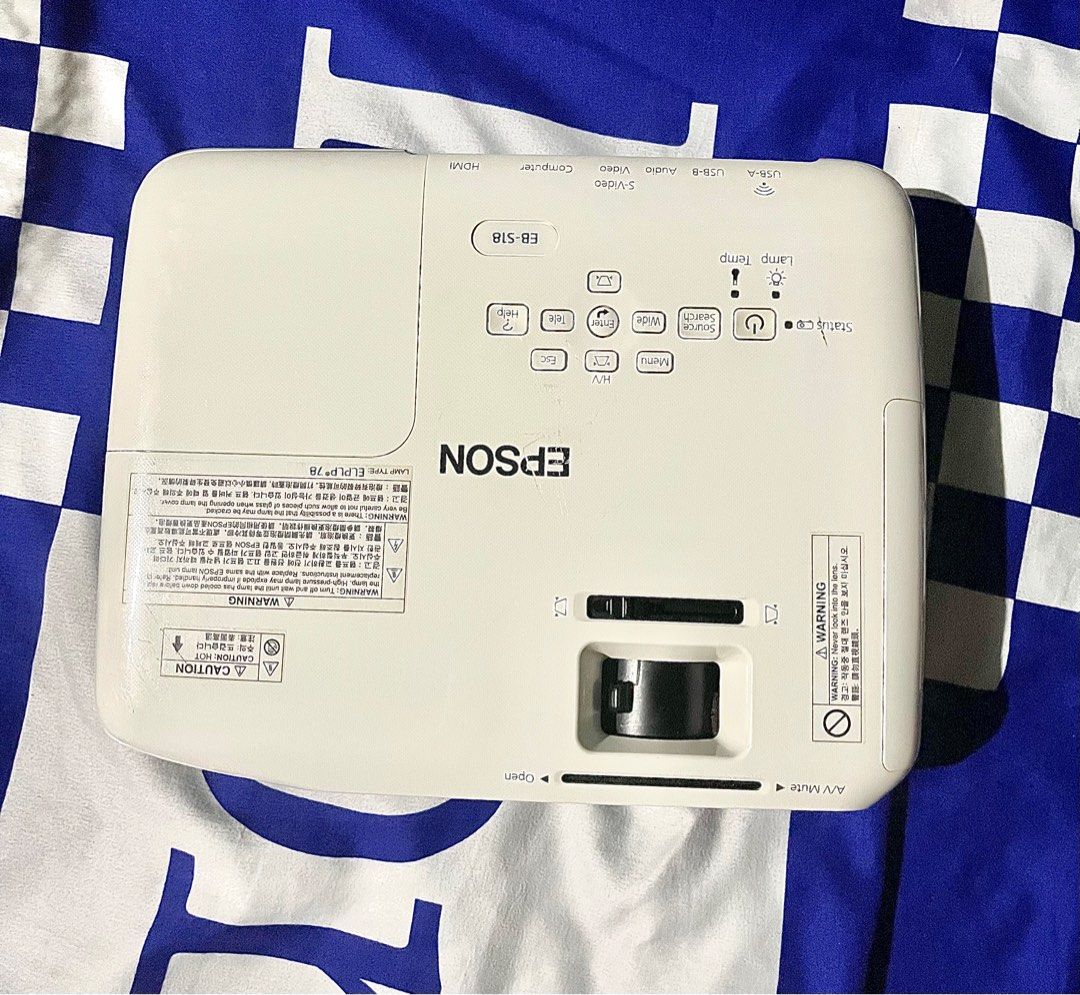 Epson EB S18 (3000 lumens), TV & Home Appliances, TV & Entertainment, Projectors on Carousell