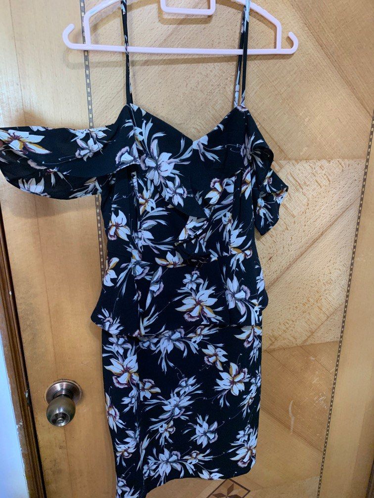 Flora causal dress, Women's Fashion, Dresses & Sets, Dresses on Carousell