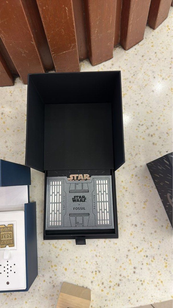 Fossil Limited Edition Star Wars Han Solo Watch, Men's Fashion, Watches ...
