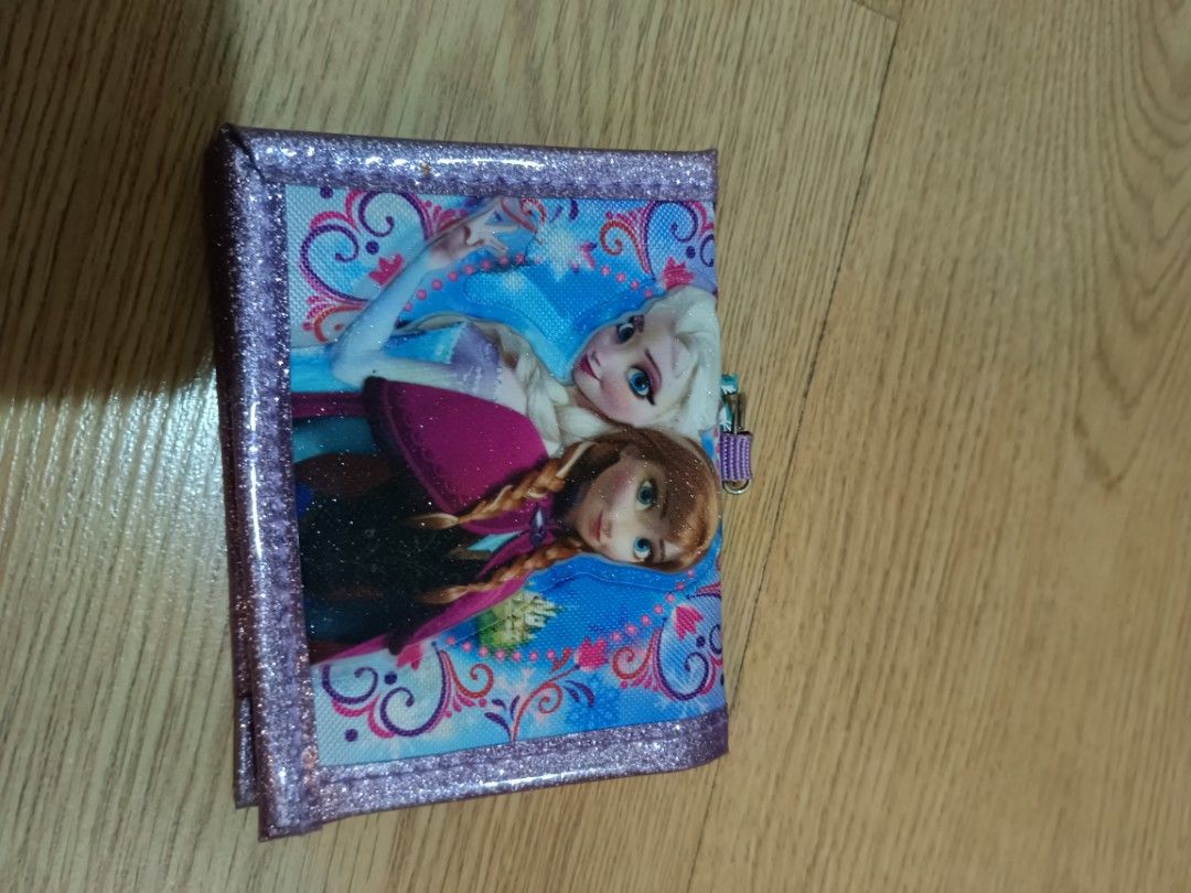 Frozen elsa anna wallet for girls on Carousell