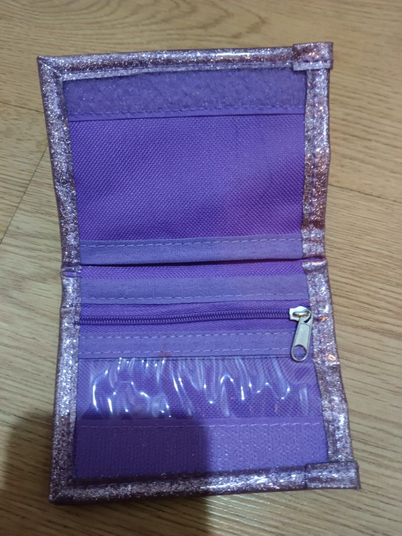 Frozen elsa anna wallet for girls on Carousell