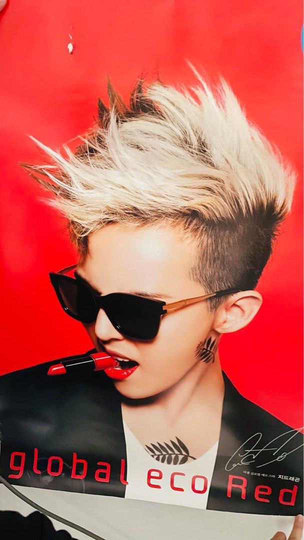 G Dragon Poster with signature, Hobbies & Toys, Memorabilia ...