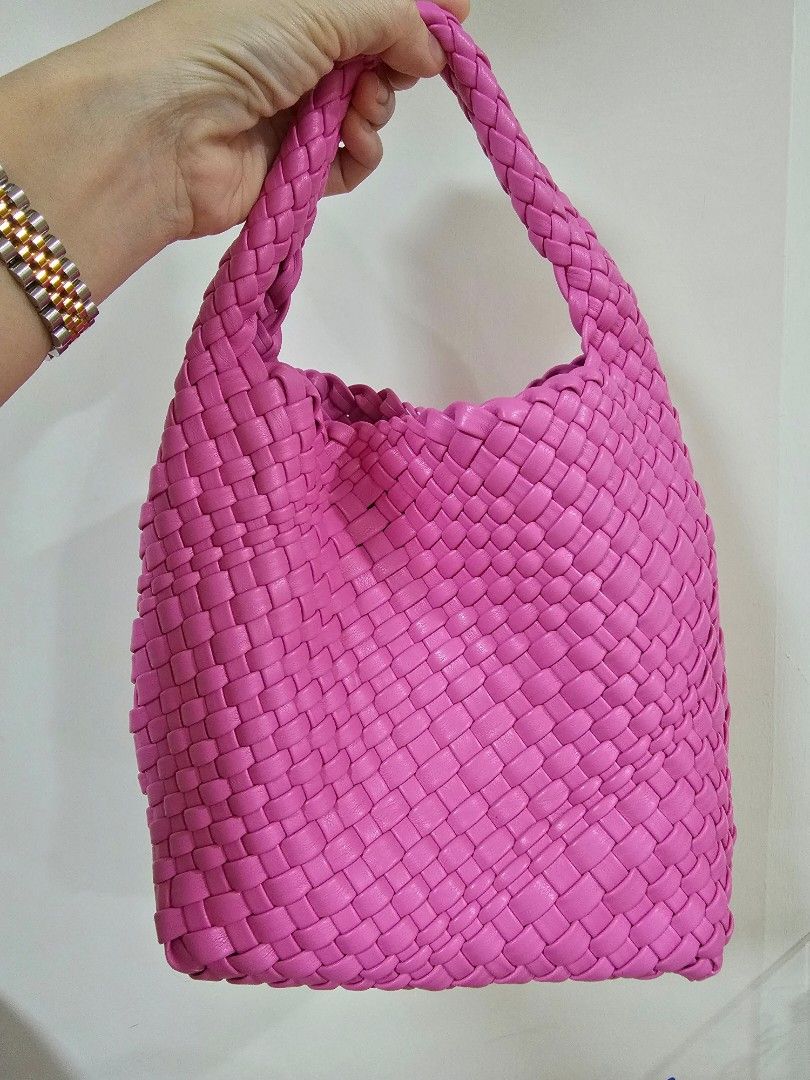 Handcarry weave bag, Women's Fashion, Bags & Wallets, Clutches on Carousell
